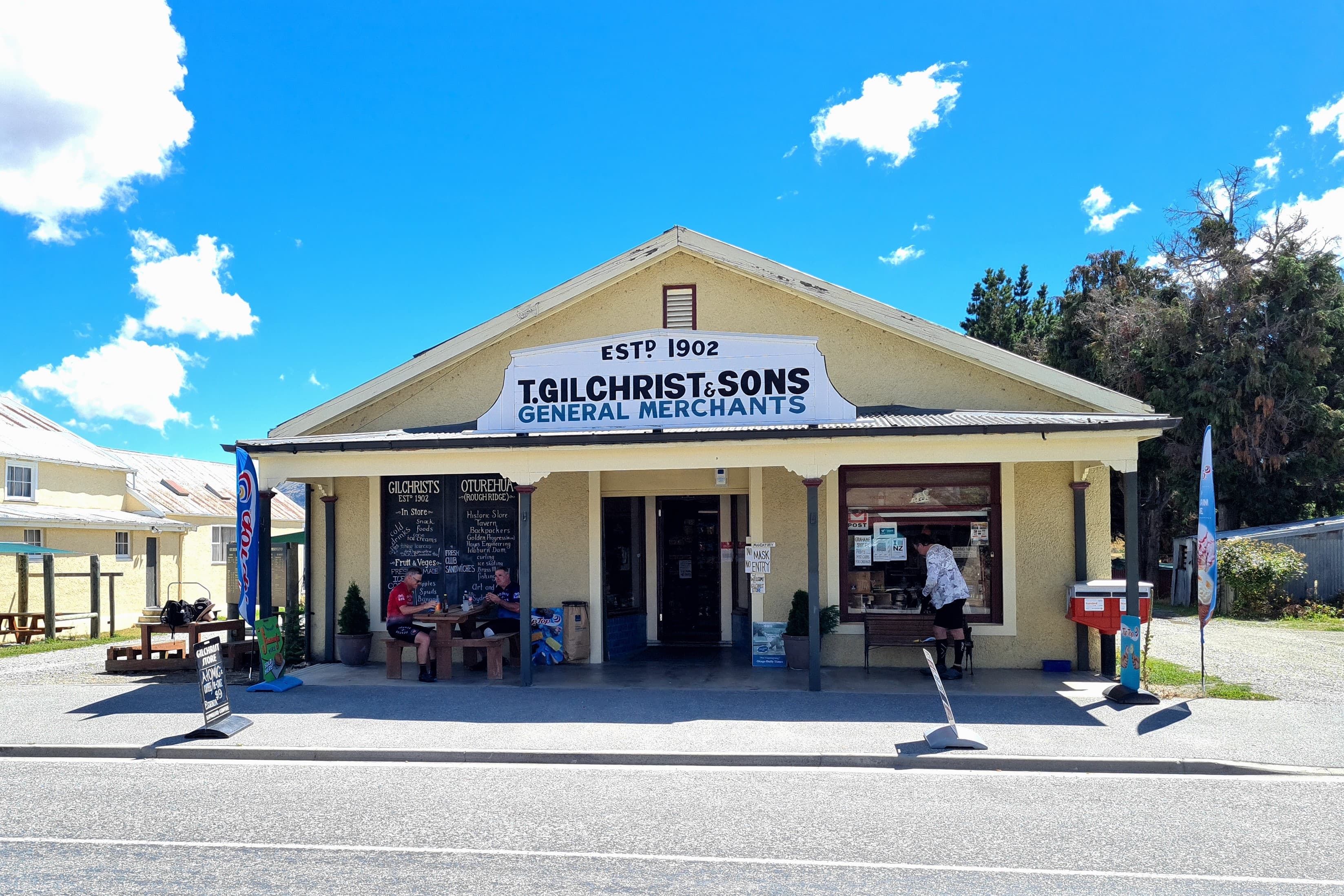 Long shelf life for store memorabilia episode of Country Life | RNZ