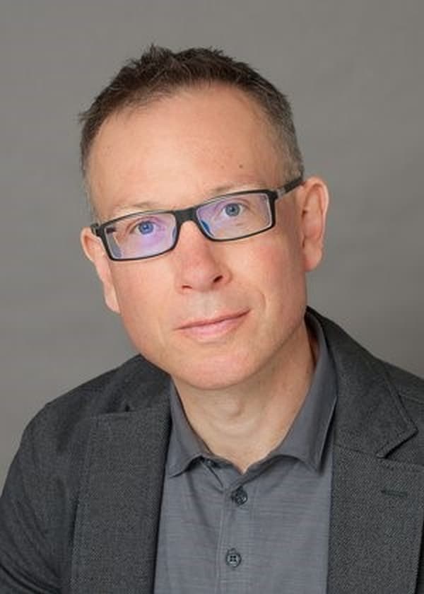 Bart van Es discusses his book The Cut Out Girl at the 2020 New Zealand ...