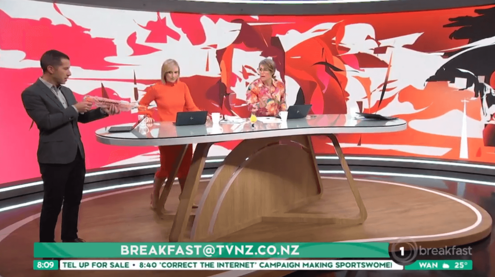 Midweek: Breakfast gets cooked episode of Mediawatch | RNZ